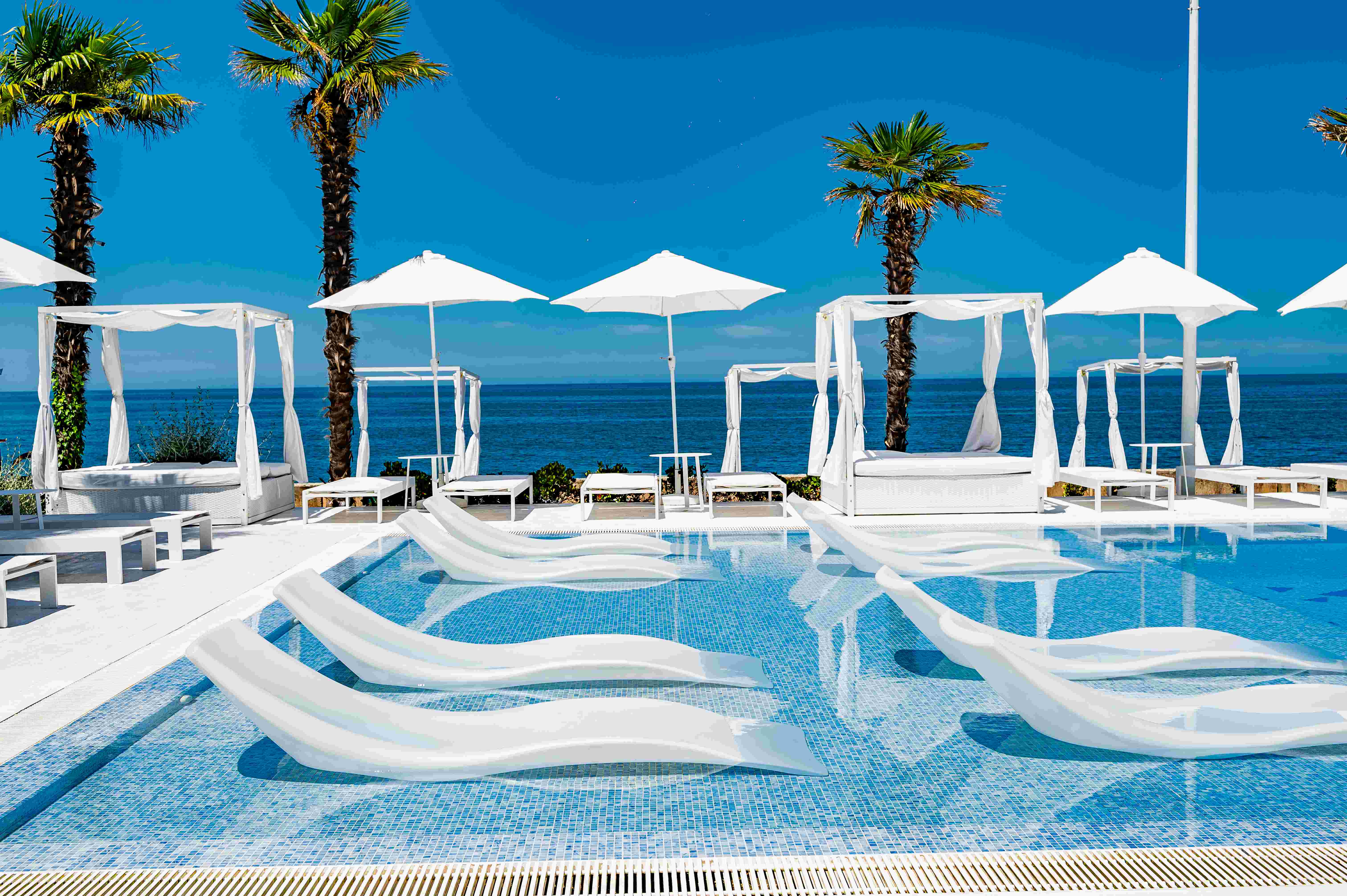 Dreamland Oasis, Chakvi - Official Site